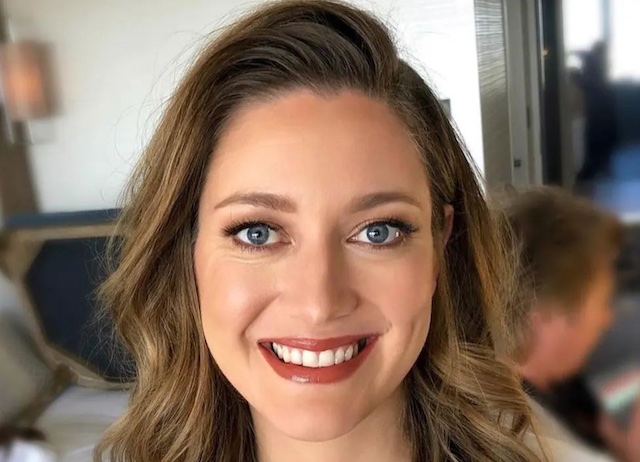 Is Zoe Perry Married? Husband, Children, Mom, Net Worth